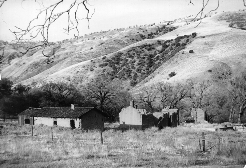 SCVHistory.com LW2800d | Fort Tejon | Fort Tejon in Ruins