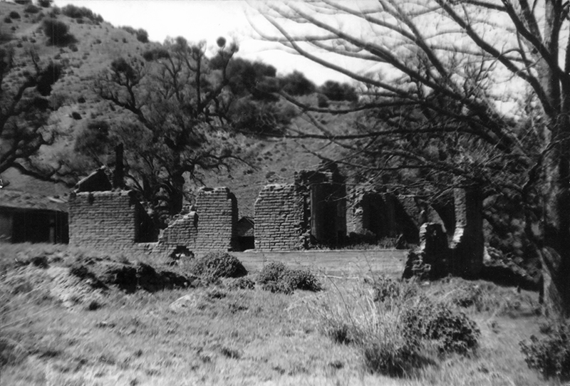 SCVHistory.com LW2800f | Fort Tejon | Fort Tejon in Ruins