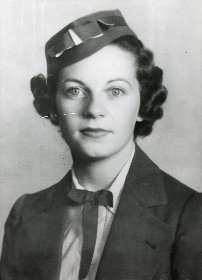 SCVHistory.com LW2897 | Aircraft Down | Stewardess Yvonne Trego, Plane ...