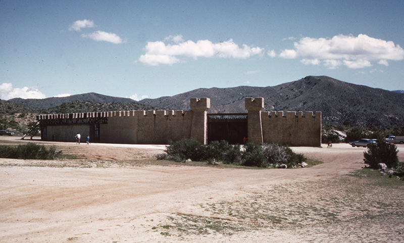 SCVHistory.com LW3045 | Vasquez Rocks | Fort Set, 'Tales of the 77th ...