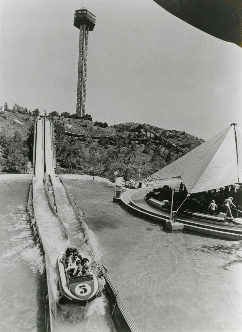 SCVHistory.com MM0100b | Magic Mountain | Jet Stream Flume Ride, 1972.